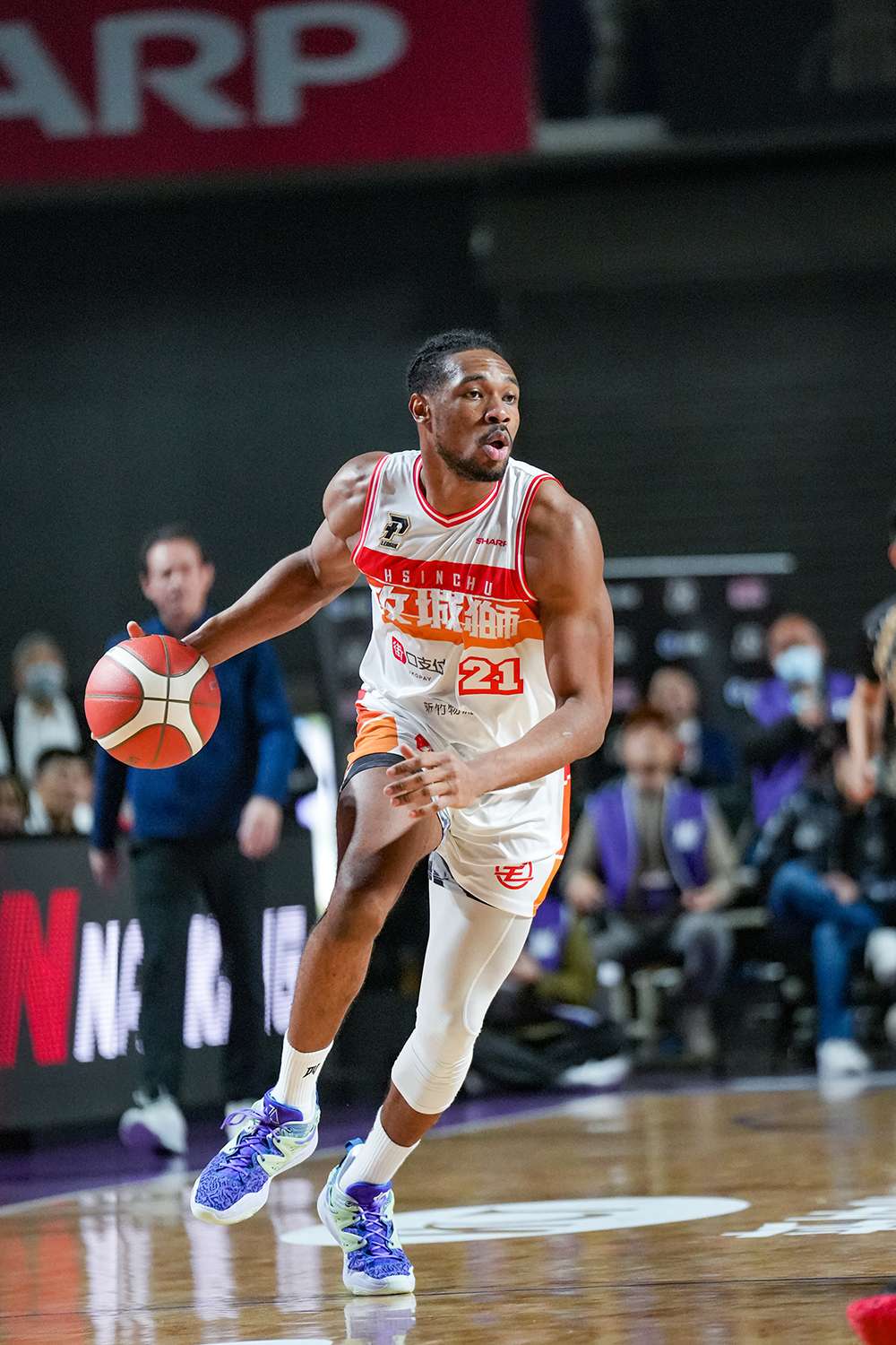 照片圖輯-G69｜高雄17直播鋼鐵人 vs 新竹街口攻城獅 | P. LEAGUE+