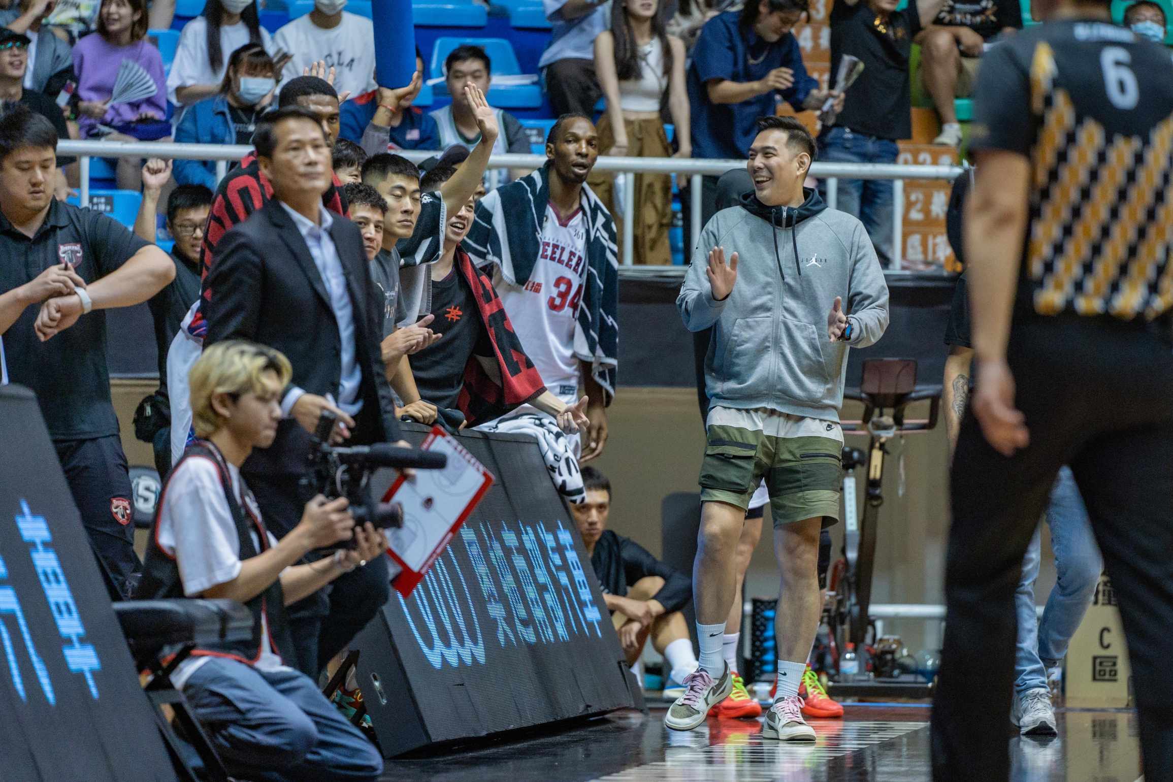 照片圖輯-G077｜新竹御頂攻城獅 vs 高雄17直播鋼鐵人 | P. LEAGUE+